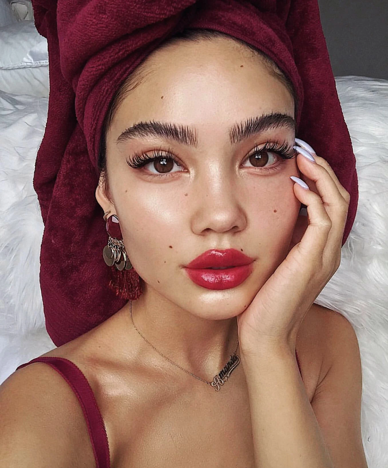 What is Glass Skin Look & How to Achieve It? | Beauty Trend Dissection ...