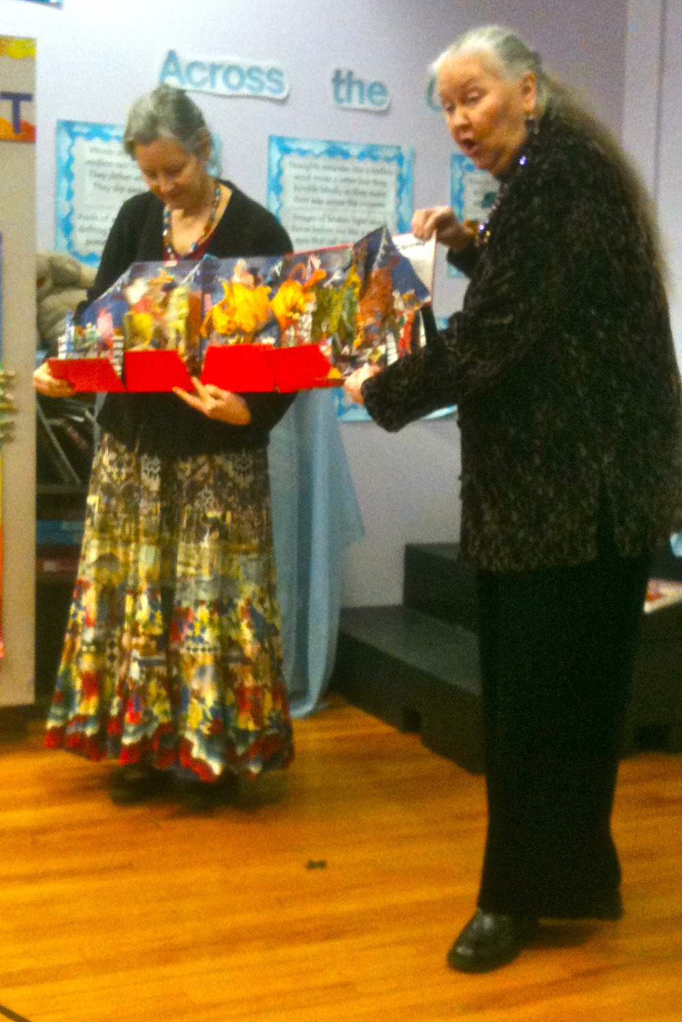 Tennessee Fox Trot Carousel : The Red Grooms Carousel Stories Come to ...