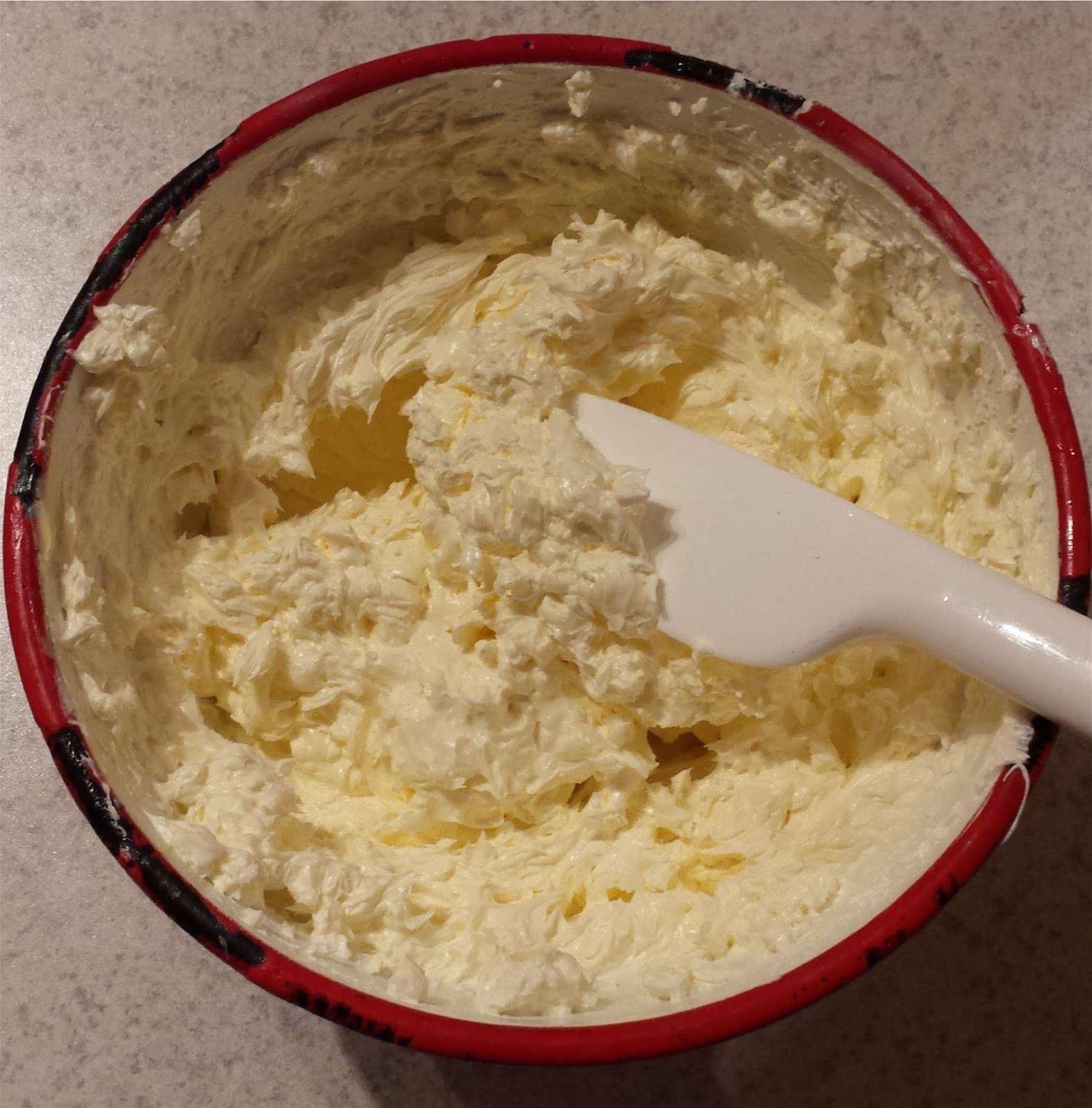 Italienische Buttercreme