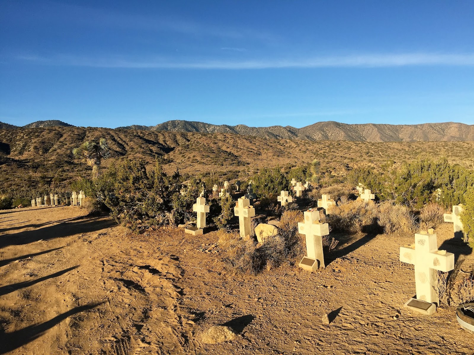 Souvenir Chronicles: VALYERMO, CALIFORNIA: ST. ANDREW'S ABBEY AND A ...