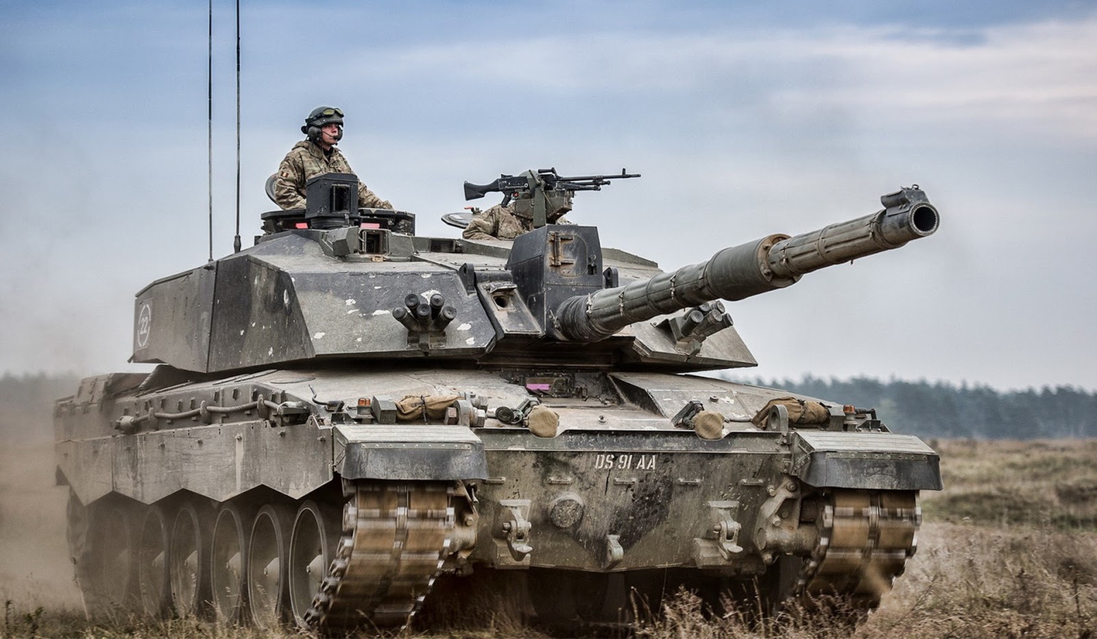 Engineering Channel: Challenger 2 Tank