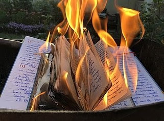 Both the paper and the pen burned in the fire