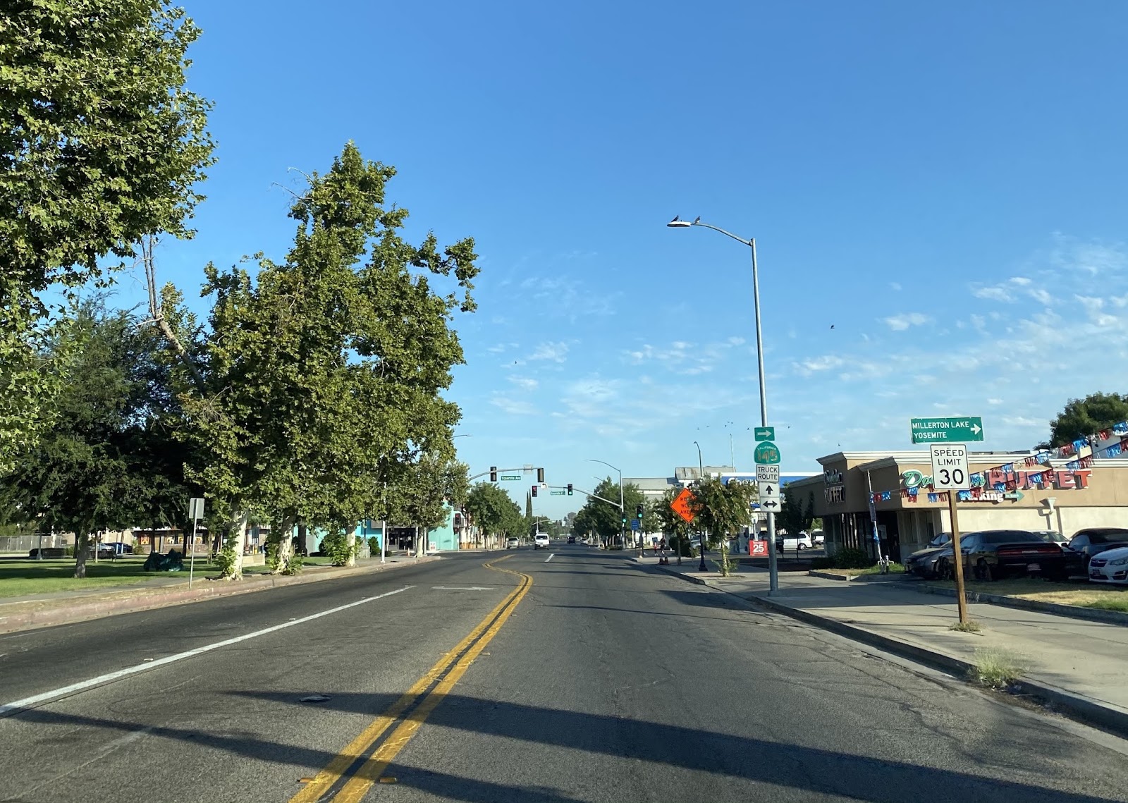 Old US Route 99 through Madera on Gateway Drive
