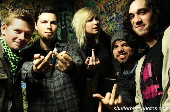 Classify hot female Emo Singer