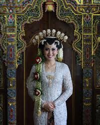 Beautiful Javanese Girl - Klasik Unik Wallpaper%%%%%%