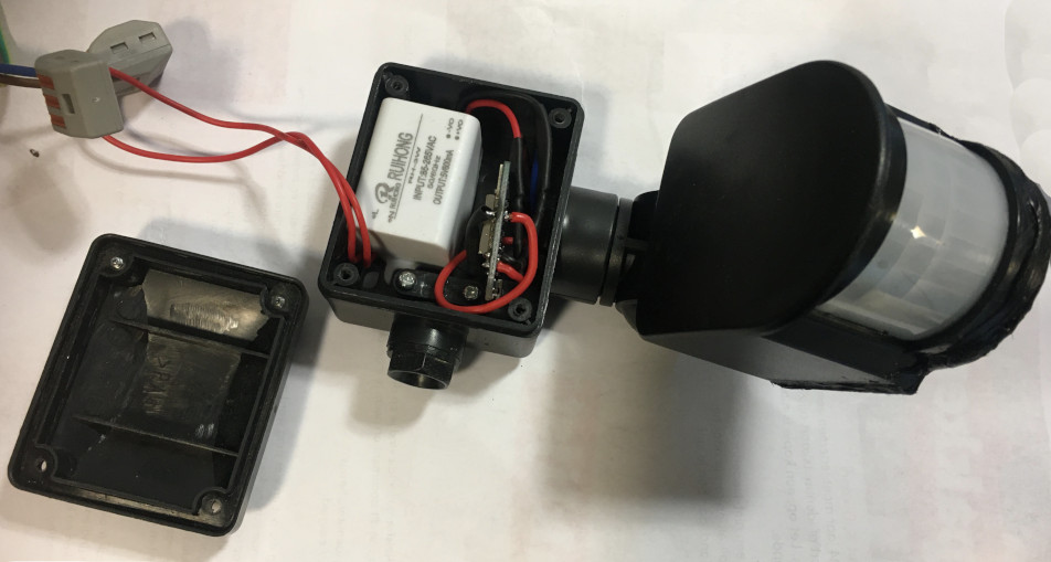 Simple outdoor PIR sensor for home assistant