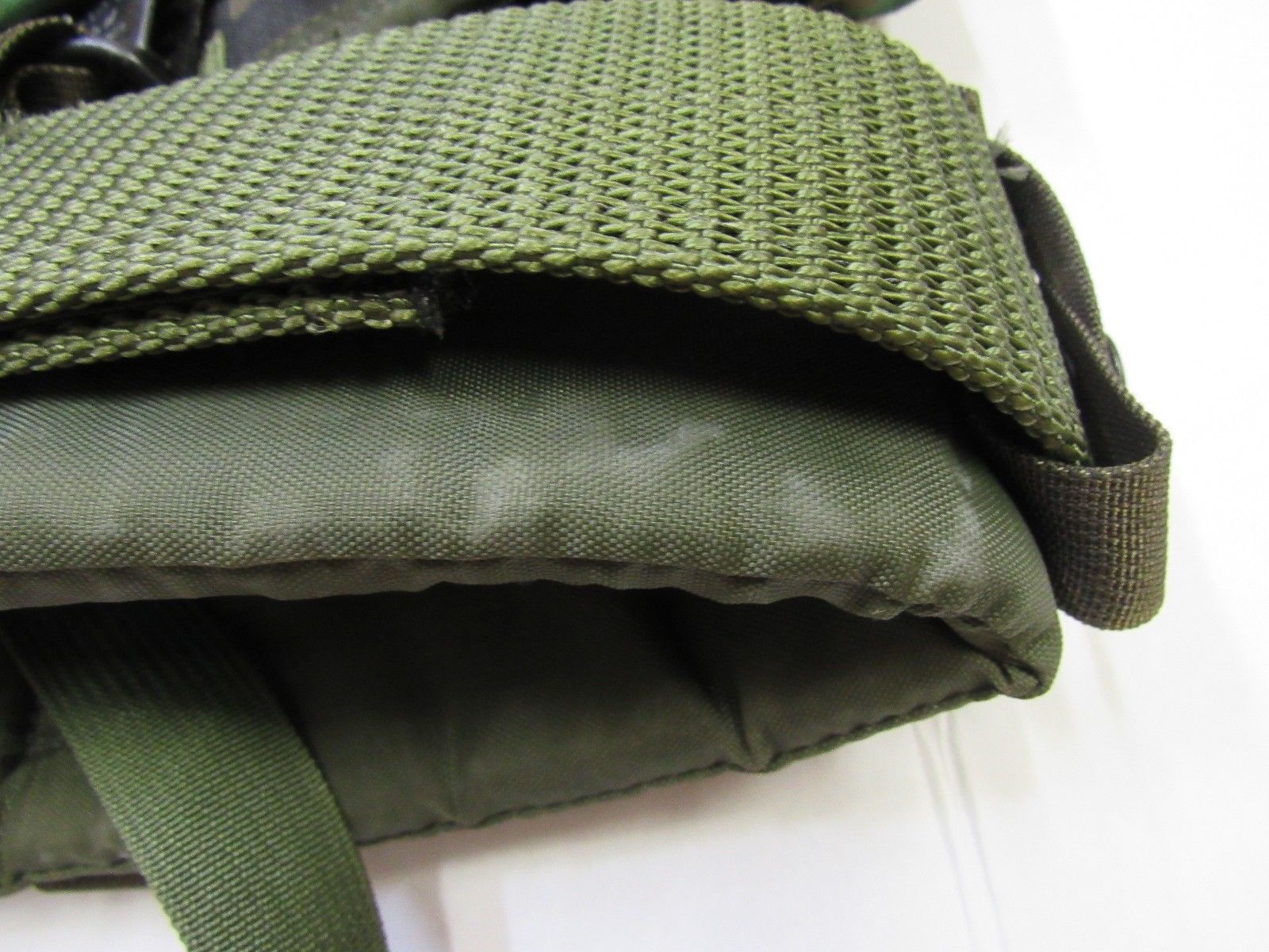 Webbingbabel: London Bridge LBT-1879A Woodland Split Front Chest Rig