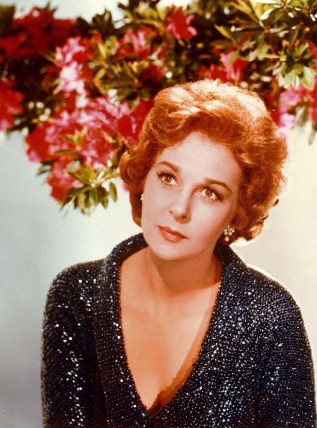 48 Glamorous Color Photos of Susan Hayward in the 1940s and 1950s ...