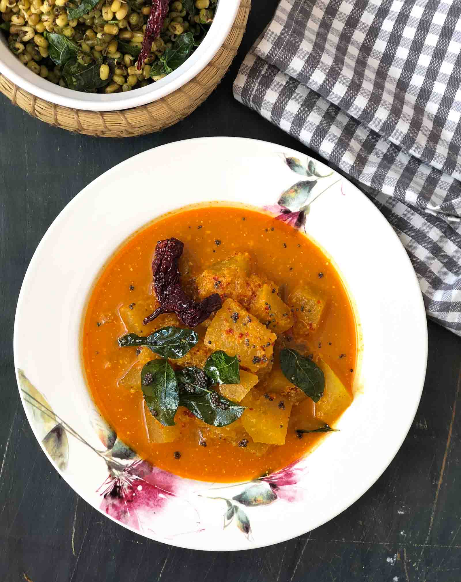 Kuvale Sasam Recipe / Konkani Ash Gourd Curry