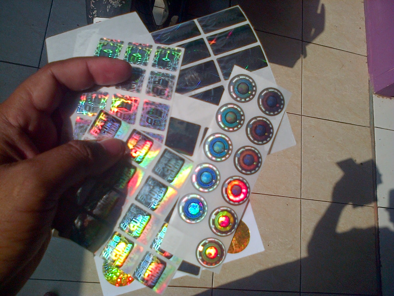 Cetak Stiker Hologram di Jakarta | Kencana Printing ~ Jasa Percetakan ...