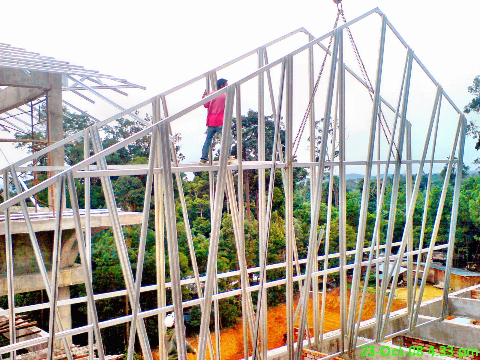 LIGHTWEIGHT STEEL TRUSS