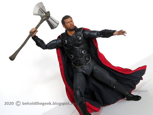 MAFEX Infinity War Thor Action Figure Review
