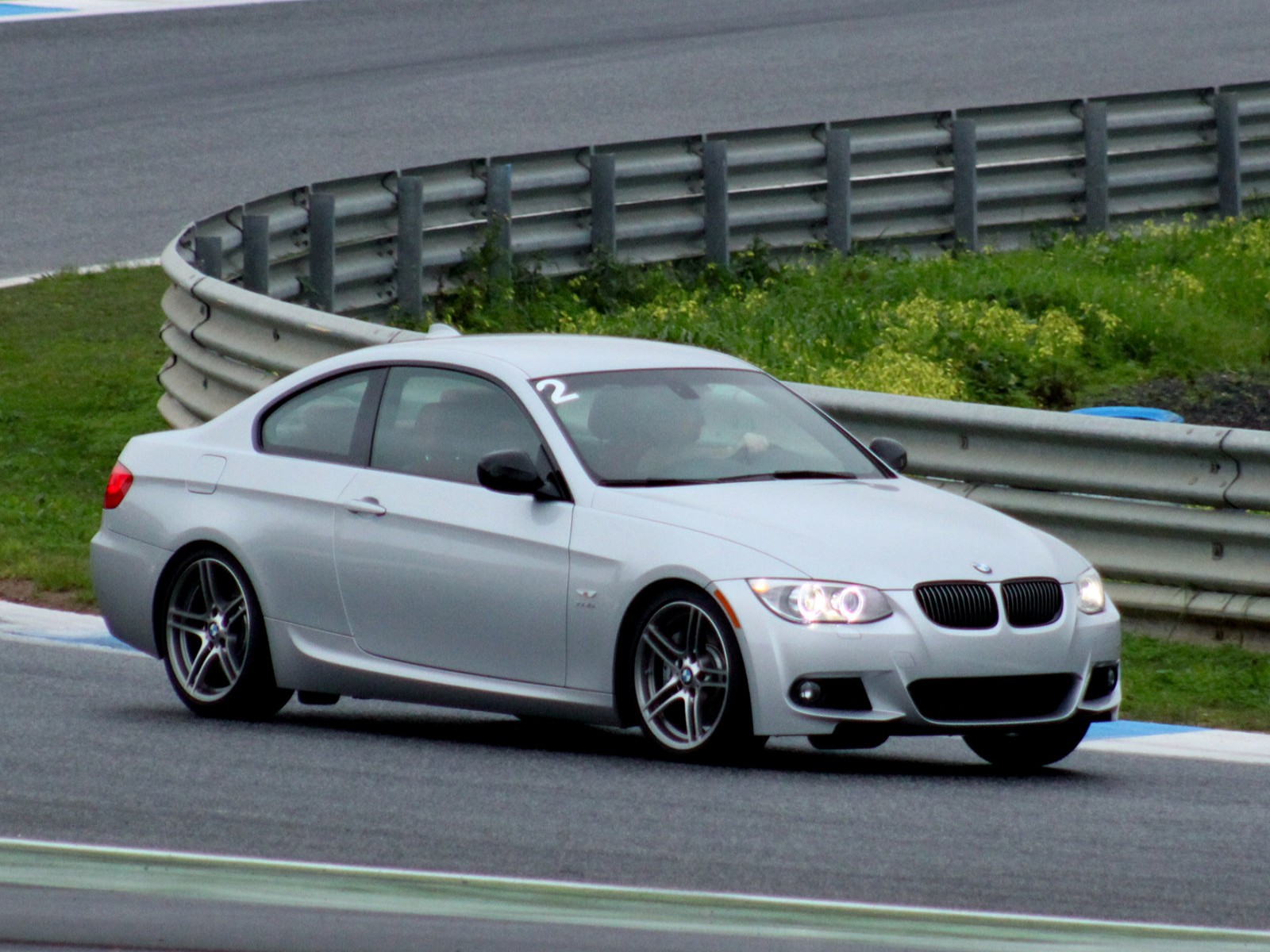 Car Pictures: BMW 335is Coupe 2011