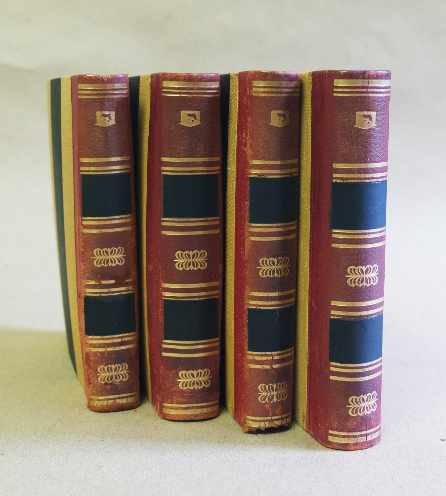 ARTE VISUAL / ISAAC CAMARGO: POÉTICA PROPOSITIVA – O caso do EX-LIBRIS