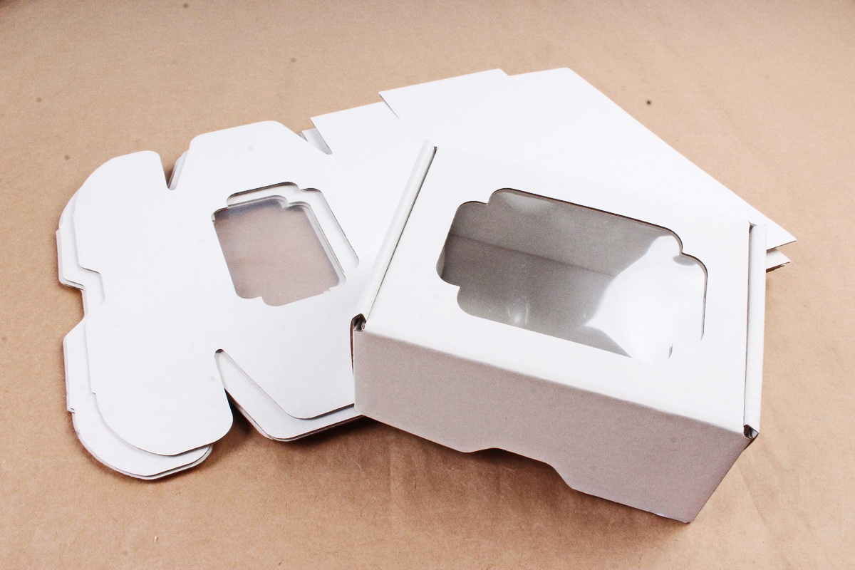 Patterns and die cut options for modern packaging business