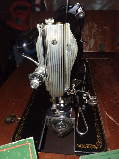 Singer 15-91 potted motor sewing machine