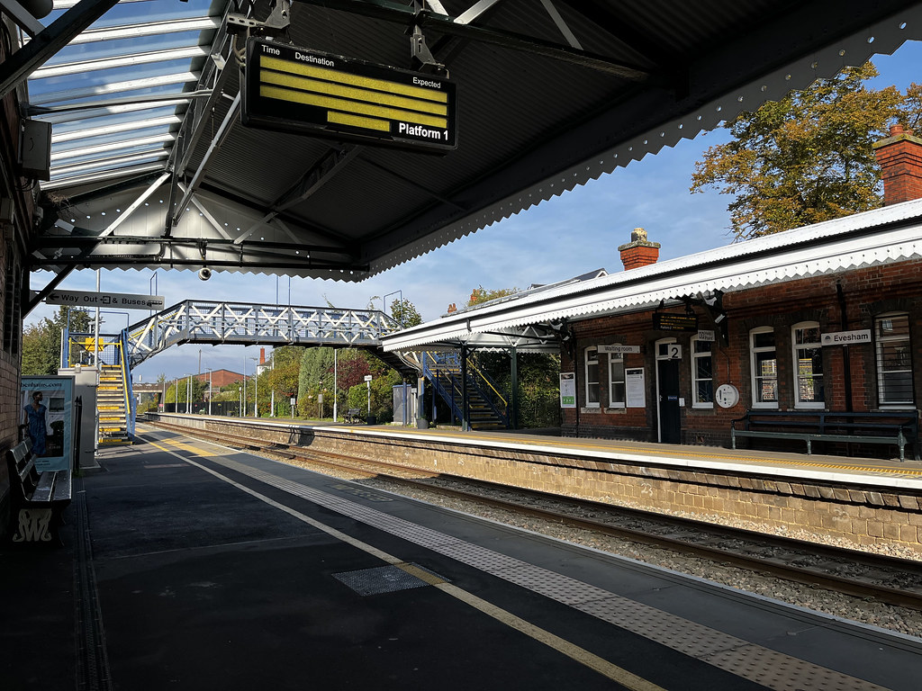 Calling at... British railway stations: Evesham (EVE)