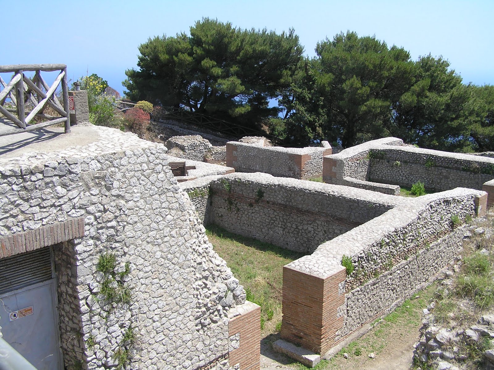 Archaeopolis / Pictures of archaeological sites / Fotos de sitios ...