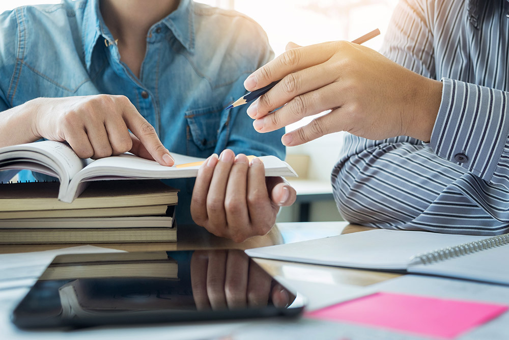 ESKADENIA Blog: The benefits of the blended learning method and how a ...