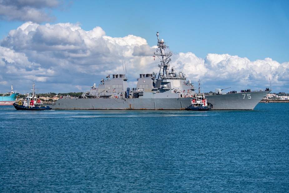 US Navy USS Donald Cook Arleigh Burke-class guided missile destroyer ...