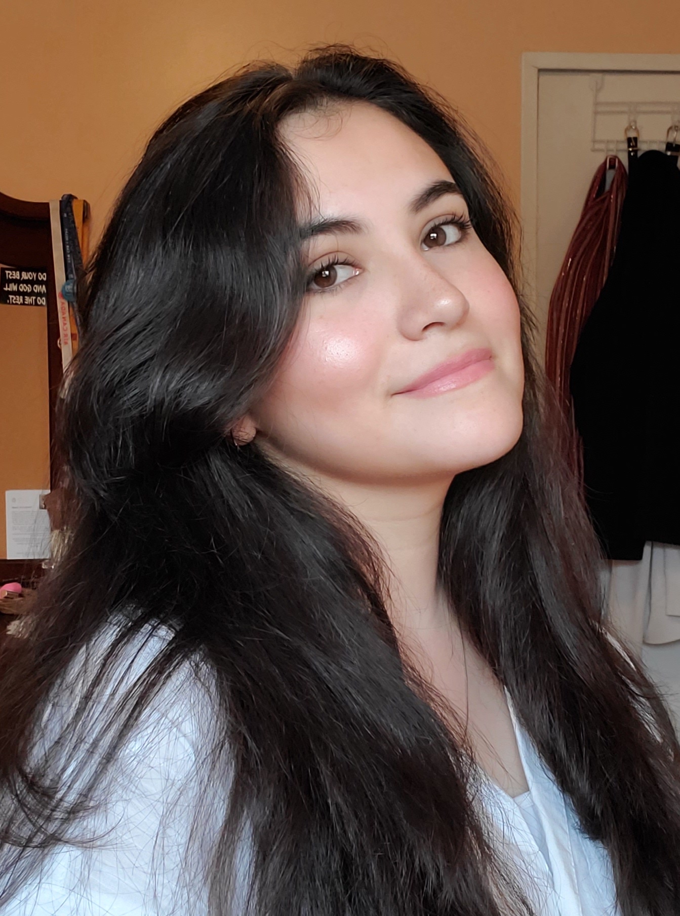 Normal and Natural Everyday Makeup Tutorial - Diamonds Taking Shape