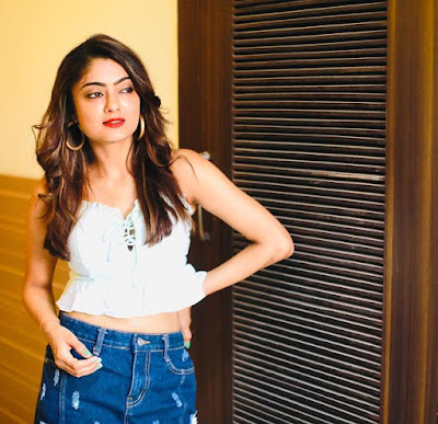 Rashmi Gupta Wiki Biography, Web Series, Movies, Photos Age, Height and ...