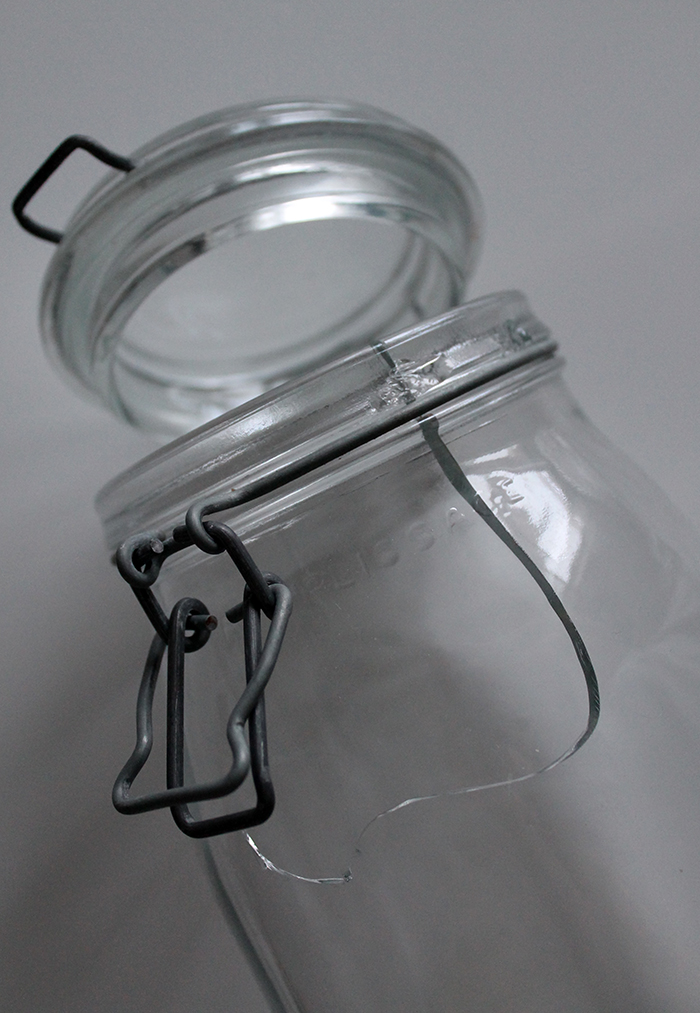 Madam B.C.: Korjattu purkki.