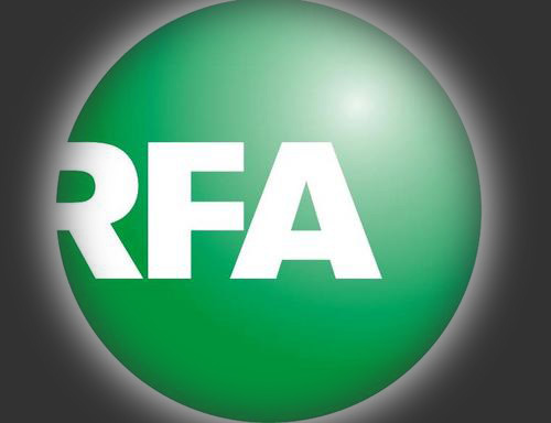 說，還是不說？: 2012