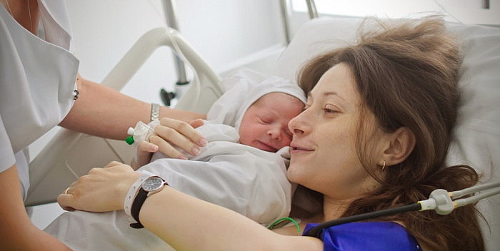 Sa komšinicom o ...: PORODJAJ