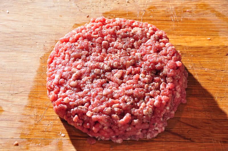 Things wot I Made Then Ate: Simple hamburger, no bun