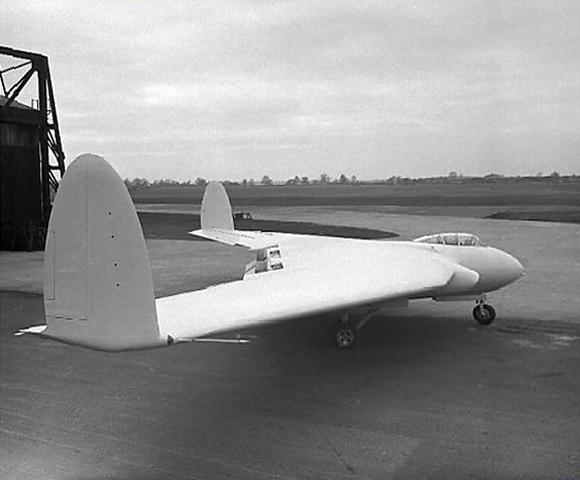 FDRA - Fuerza Aérea: Avión experimental: Armstrong Whitworth A.W.52