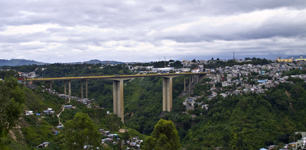 Fotos antiguas del Puente El Incienso - Biblioteca Nacional de Guatemala
