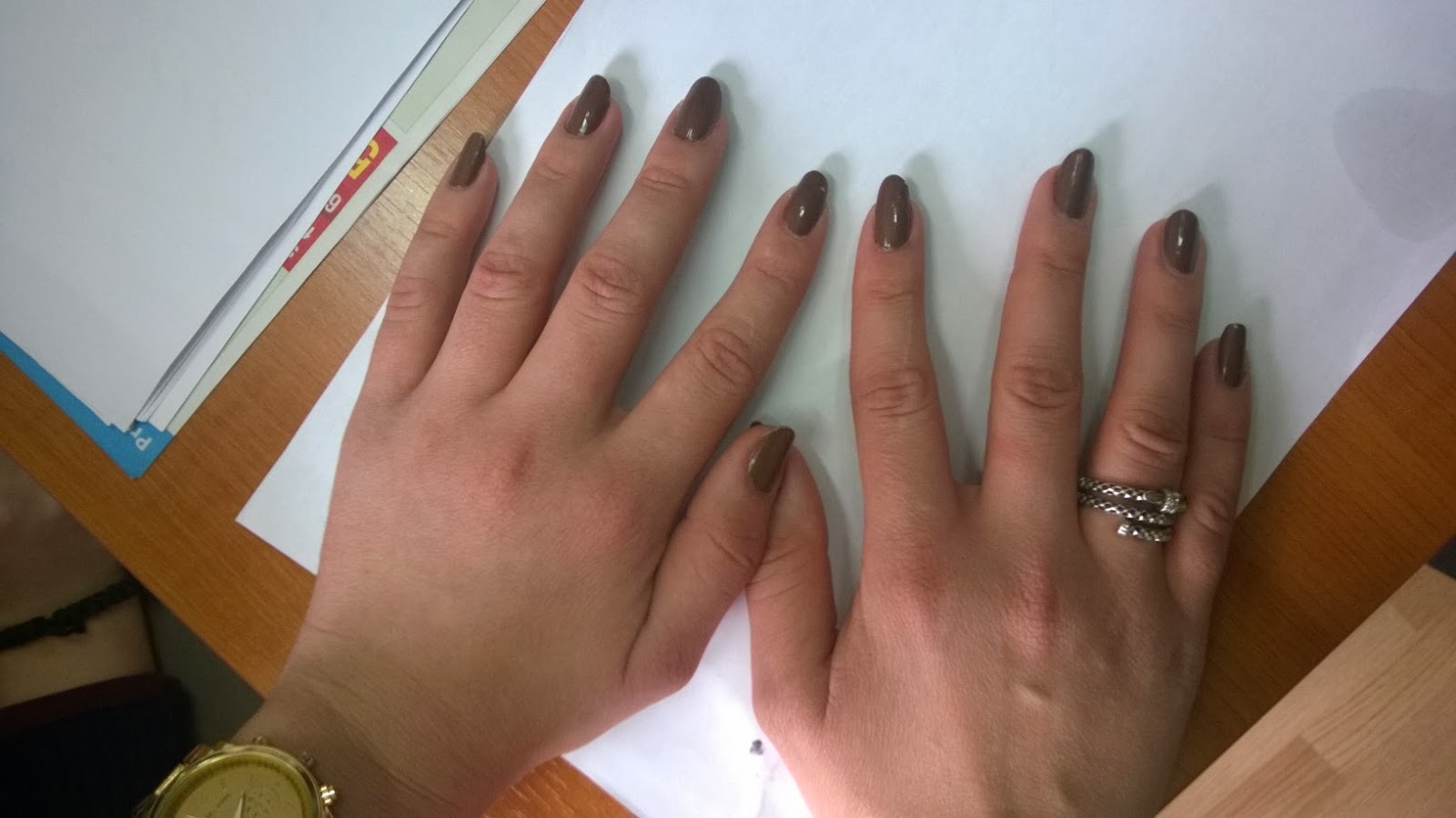 Studentet: Bukuria E Thonjeve