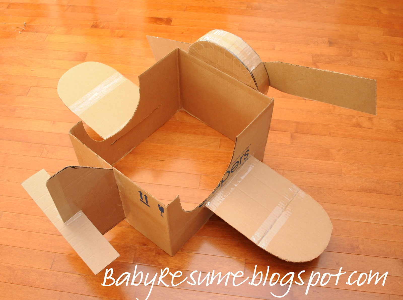My Baby Didn't Read My Resume: Week 4-ish Cardboard Box Airplane - Phase I