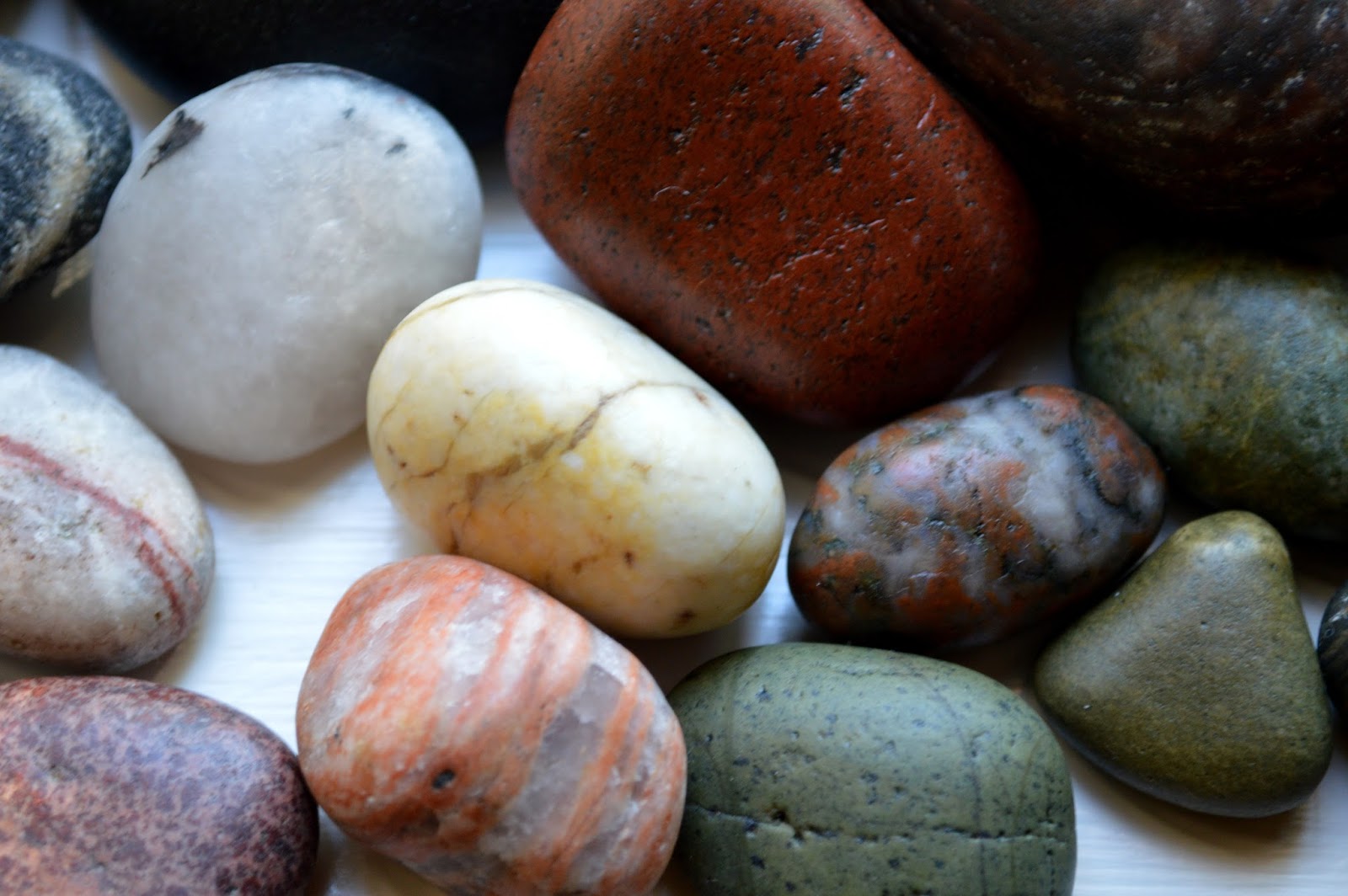 Mothering with Mindfulness : Rocks!