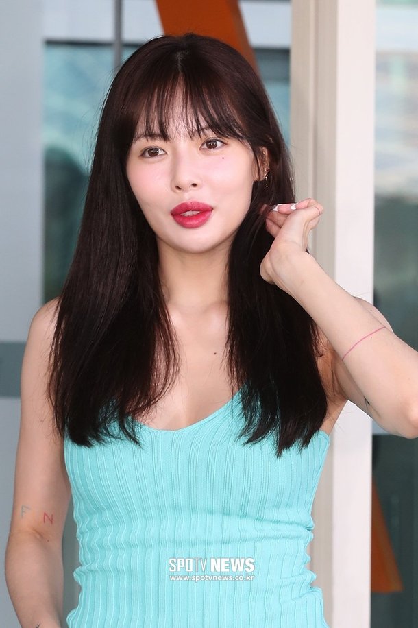 [NATE] Hyuna, rostro que se ve diferente - KetizenStars