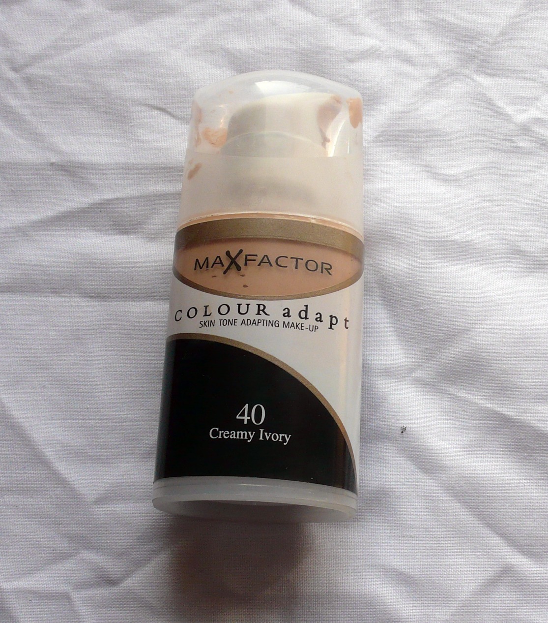 Raechelle J: Max Factor Colour Adapt Foundation