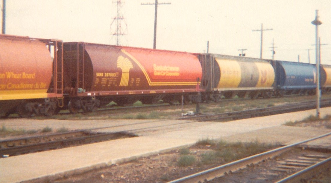 Trackside Treasure: Canada's Grain Fleet - Covered Hoppers