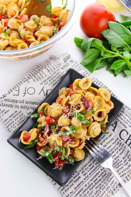 Easy Bruschetta Pasta Salad Recipe