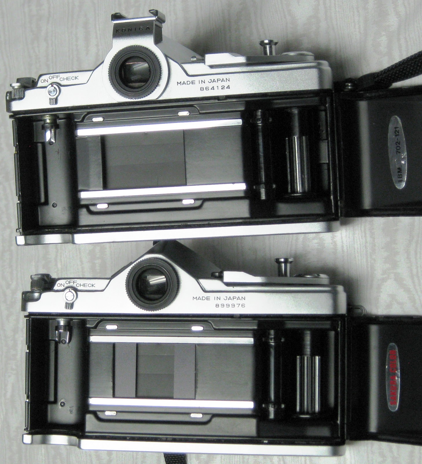 The Chens: The User’s Review: Konica Auto-Reflex Full and Hall Frame ...