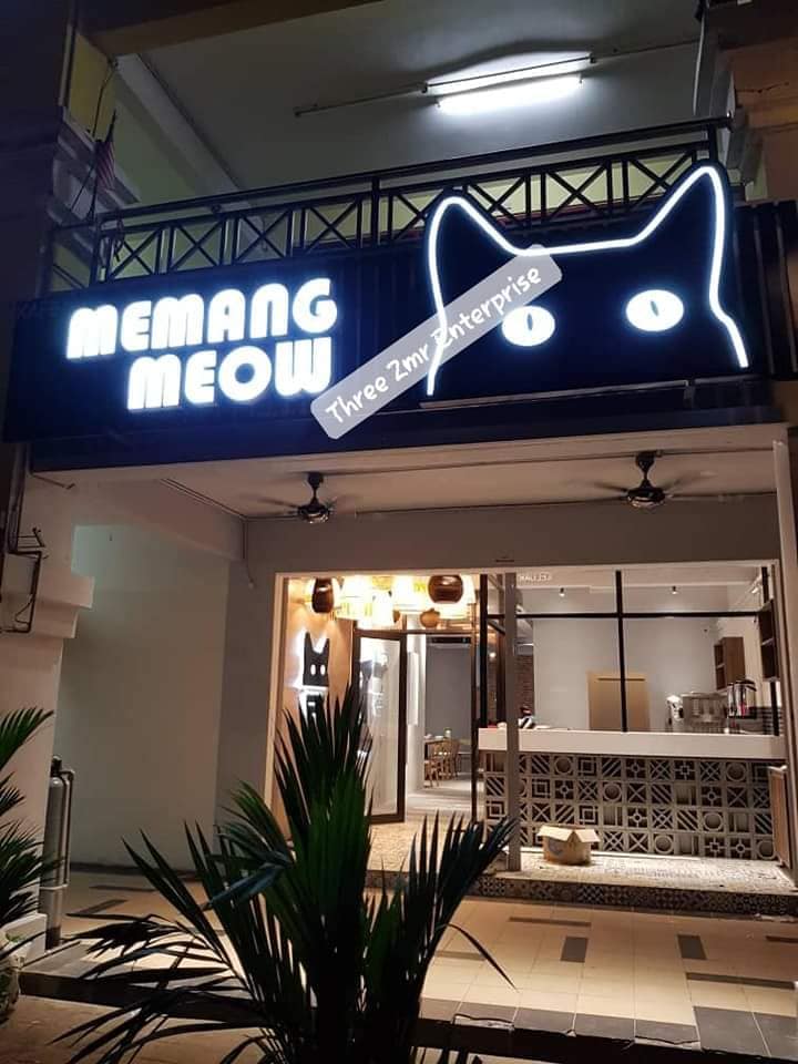 Signboard Murah: ALUMINIUM STRIPE - MEMANG MEOW- Platinum Walk. Setapak