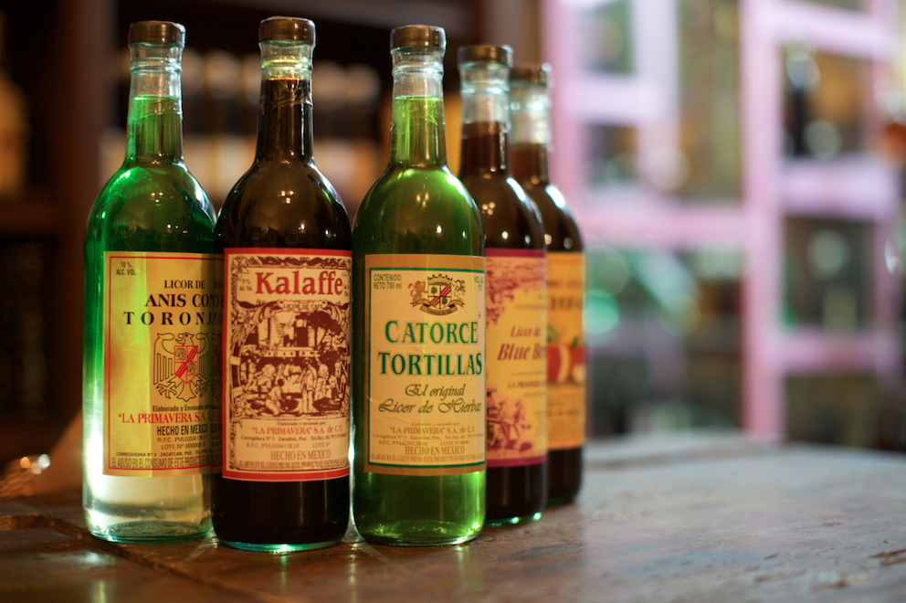 Licores ~ La primavera vinos y licores