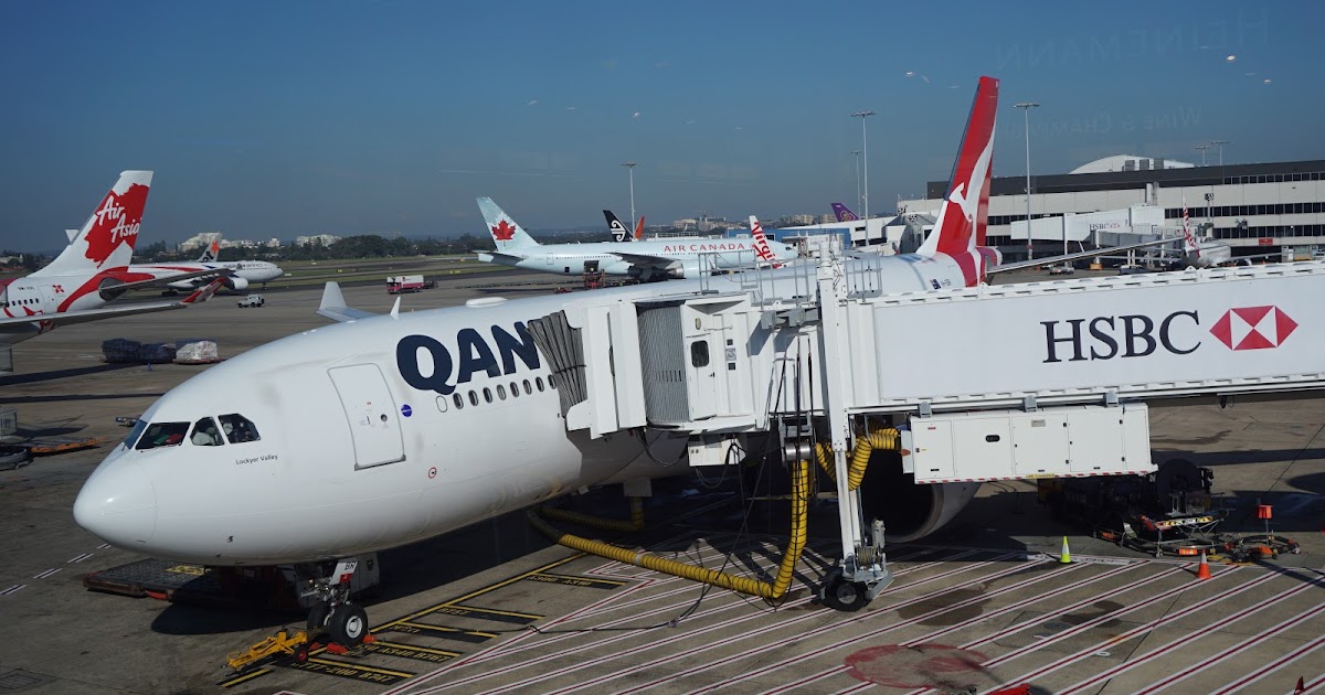 Zephyrous Travels: [Airline Review] - Qantas (QF6) / (QF81) - Economy ...
