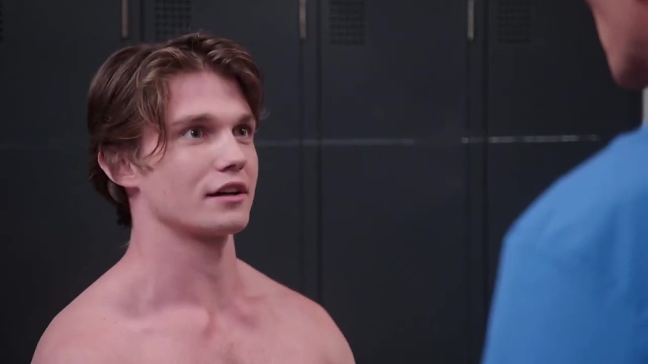 ausCAPS: Henry Rolleston shirtless in Shortland Street