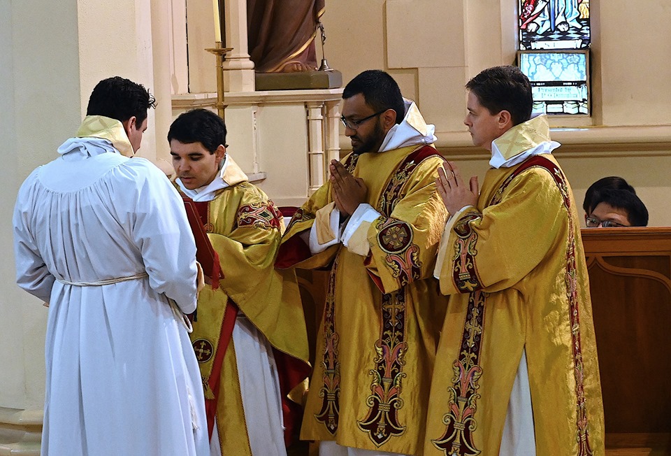 New Liturgical Movement: A Dominican Rite First Mass in Australia