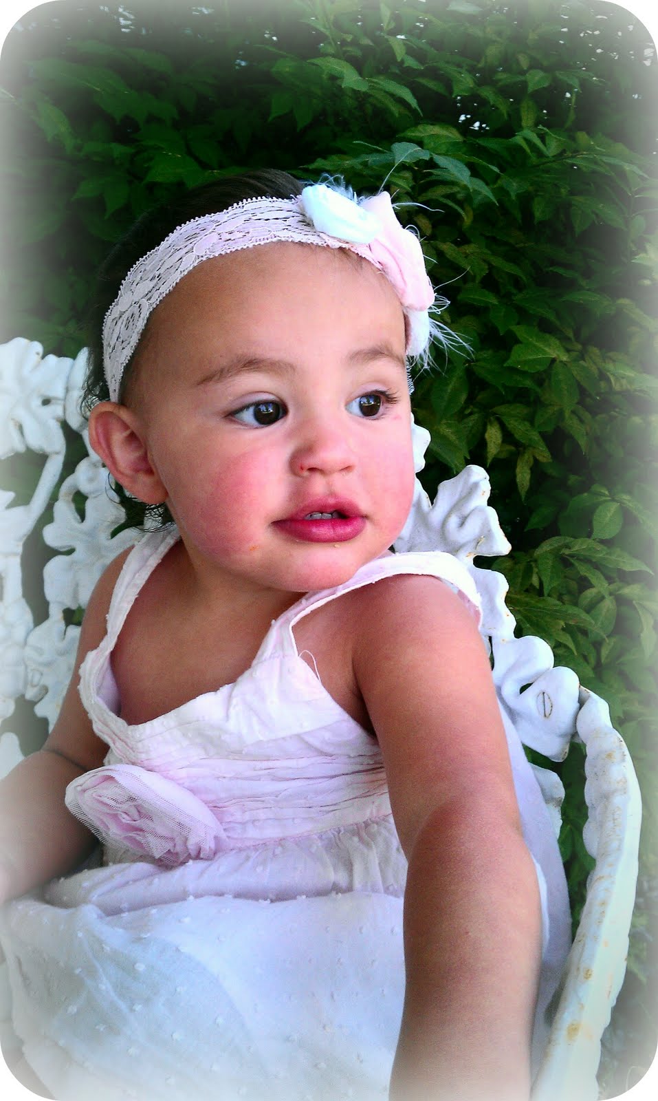 Bella 406: Little Miss Model