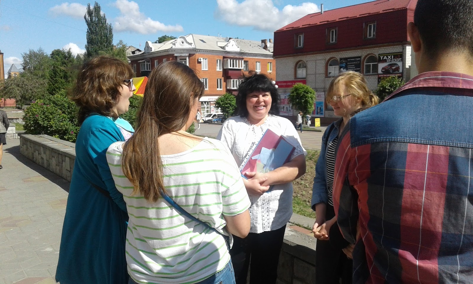 Olha Marchuk. English Language Teacher : Виховні заходи з англійської