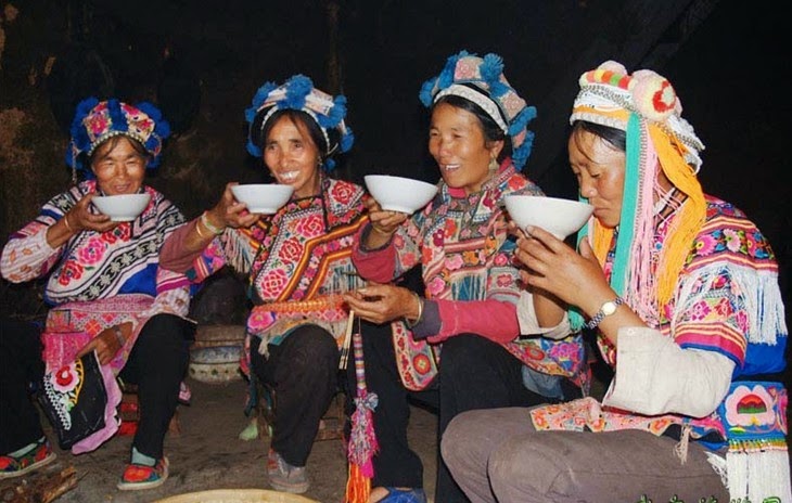 The Tea Horse Caravan: The Bulang and the Tea Spirit