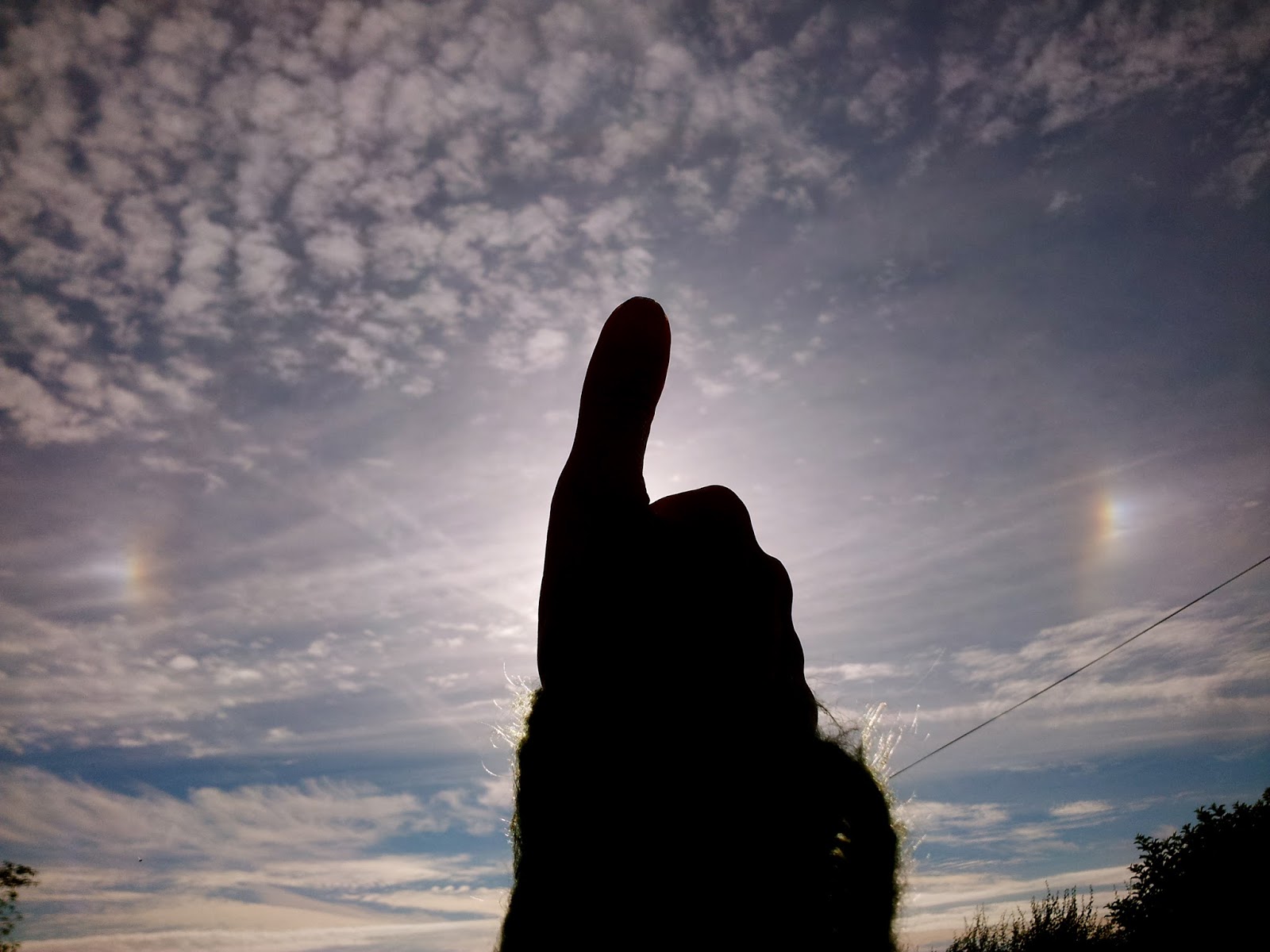 Pembrokeshire Astronomer: Two Sun Dogs in the sky.