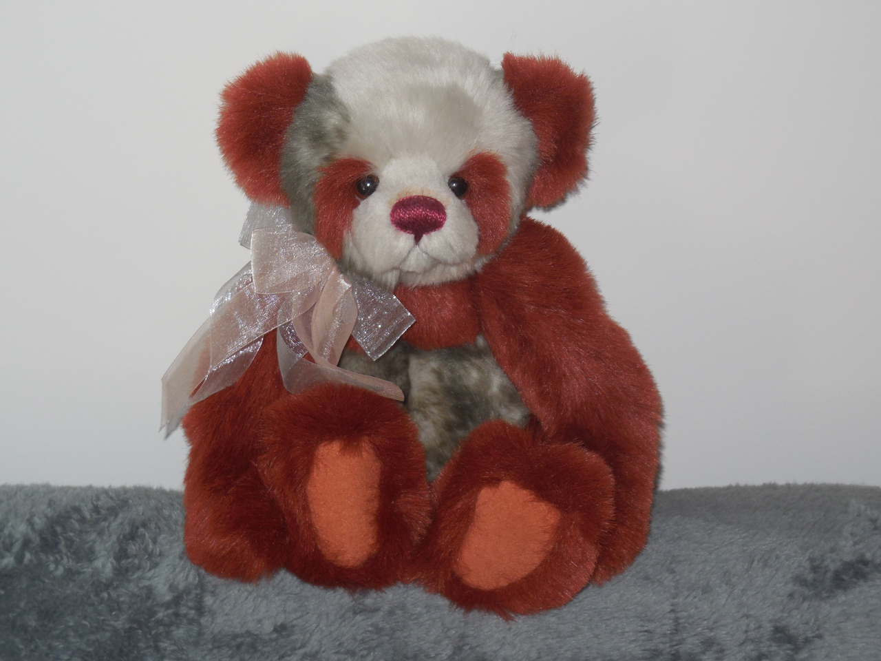 Veni Vidi Dolli: CHARLIE BEARS: Red, Orange and Yellow